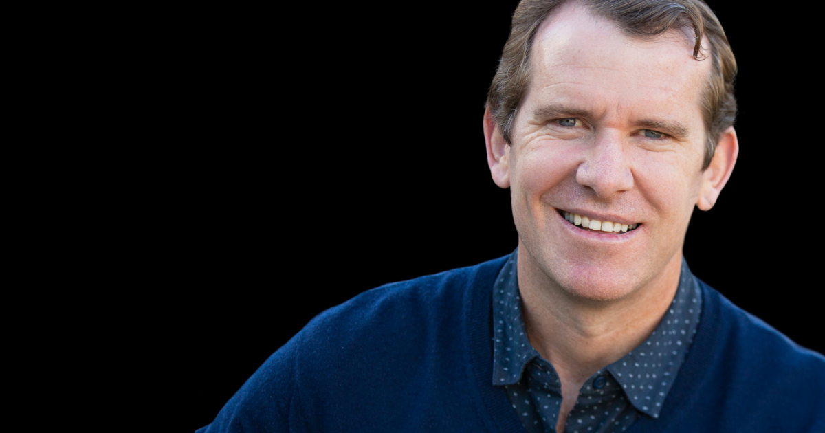 Hire Jamie Fitzgerald for your event.