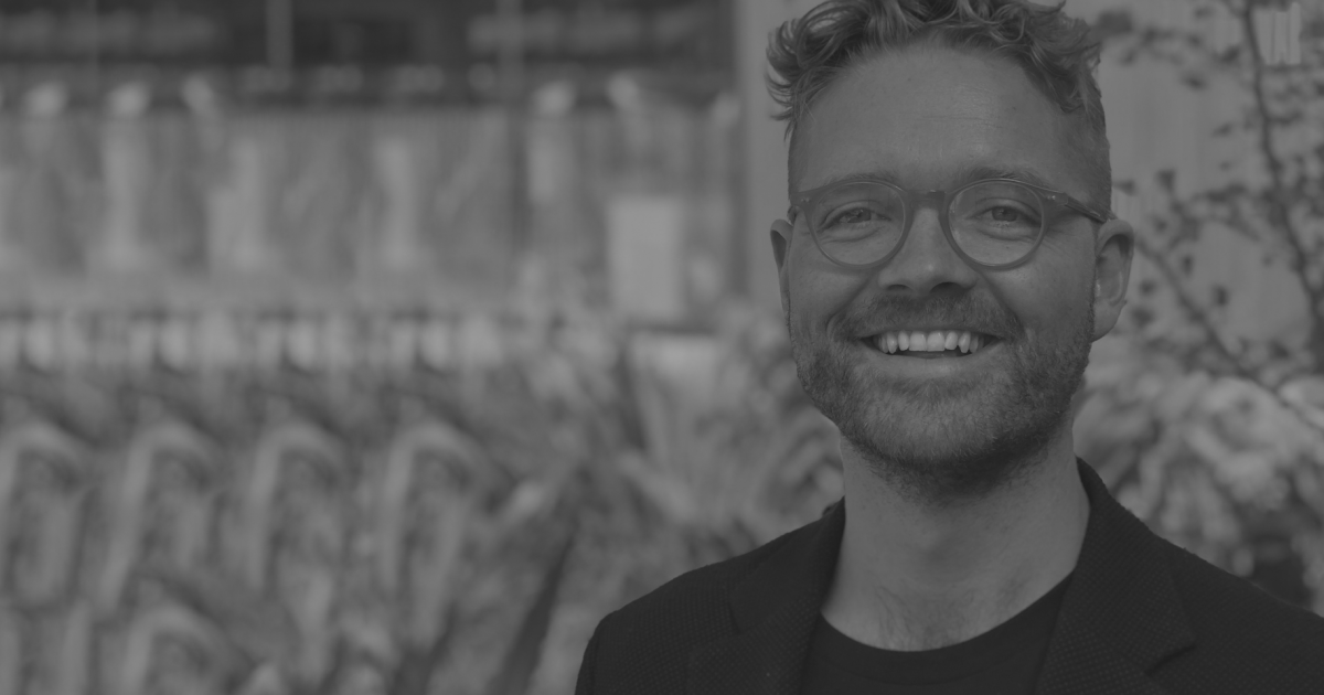 Celebrity Speakers | Hire Sam Johnson for your next event.