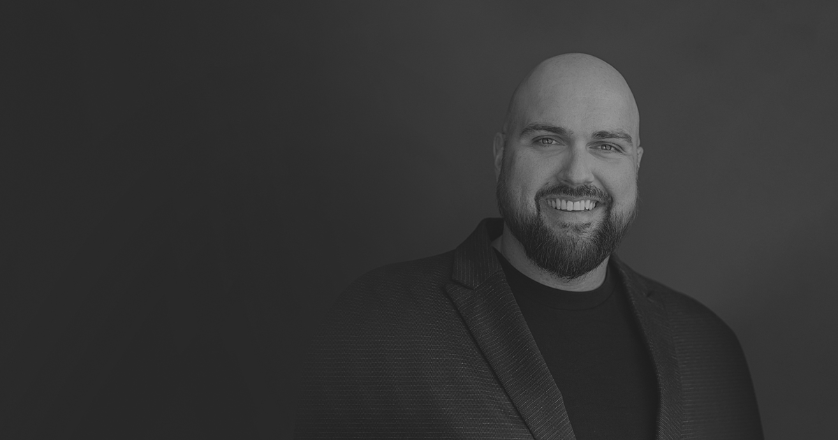 Hire Luke Bird for your next event.